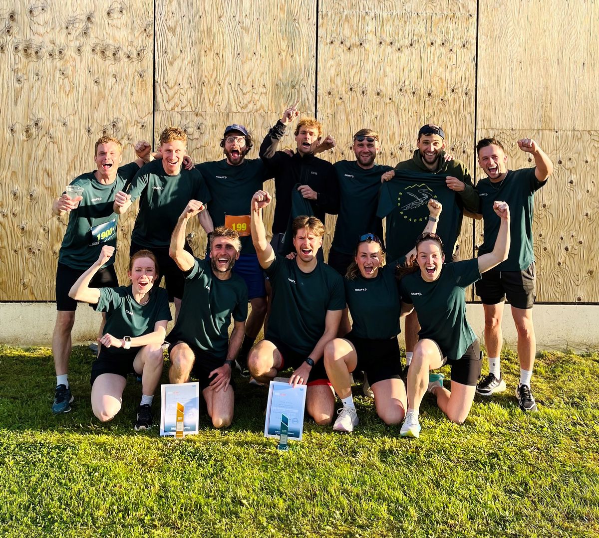 Mit neuen Team-Outfits aufs Treppchen! – TUM Campuslauf 2025 ...